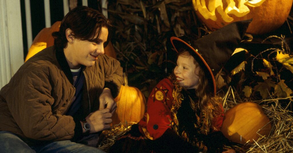 18 Movies "Hocus Pocus" Fans Will Love - Smudge Report