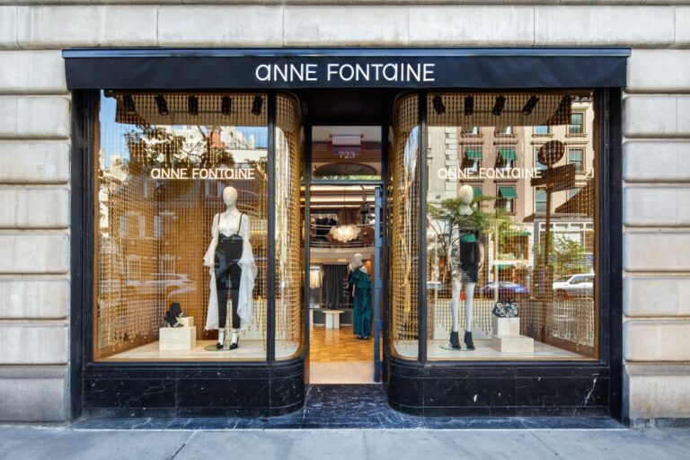 The 10 Most Common Kinks, According to Sex Experts - Smudge Report