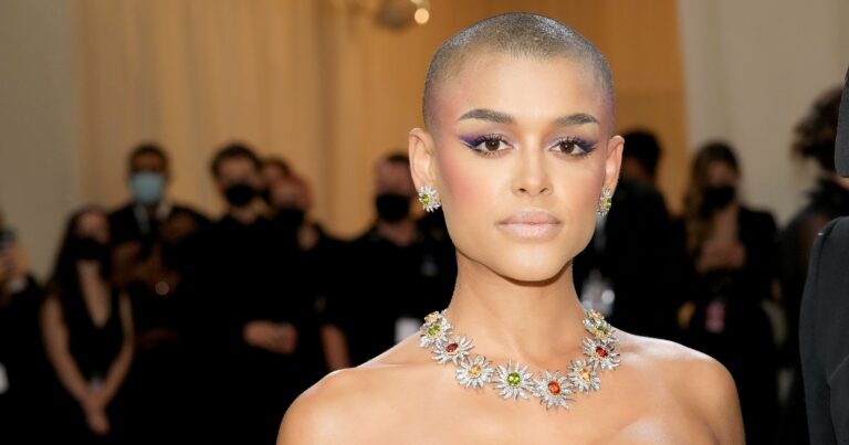 How to Style the Edgy Buzz-Cut Trend - Smudge Report