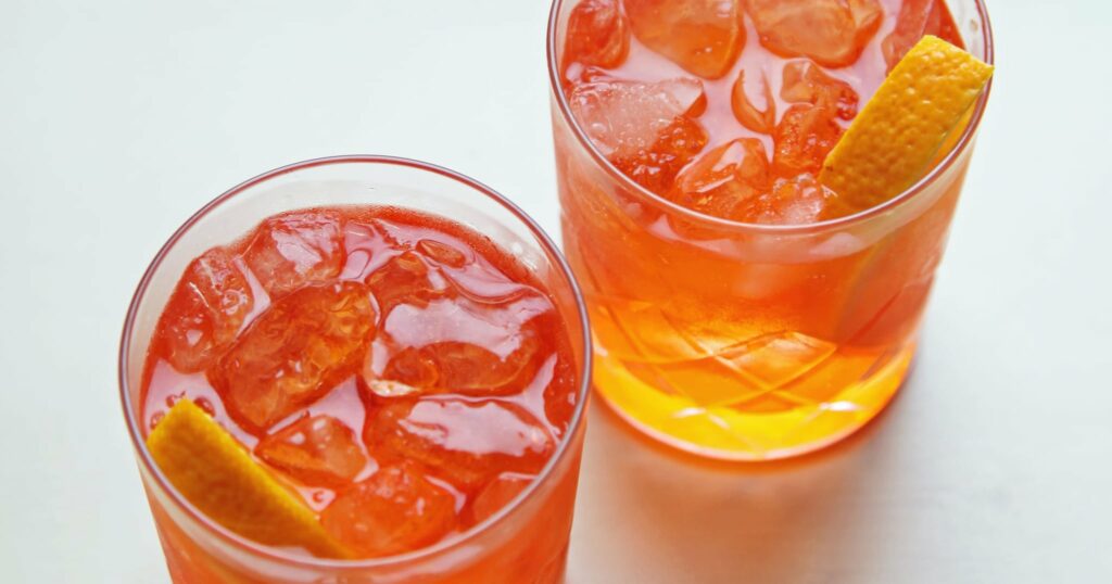 It's Aperol Spritz Season: How to Make the 3-Ingredient Drink - Smudge ...