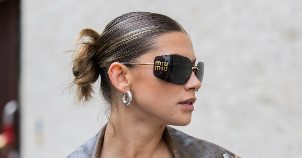 15 Easy Updo Hairstyles to Try at Home - Smudge Report