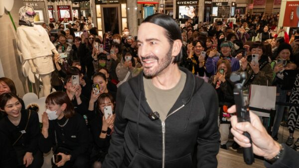 Marc Jacobs Secures Exclusive Distribution Deal for Runway Collection ...