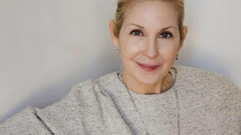 Kelly Rutherford and The TwentyFour Six Expand Jewelry Collaboration ...